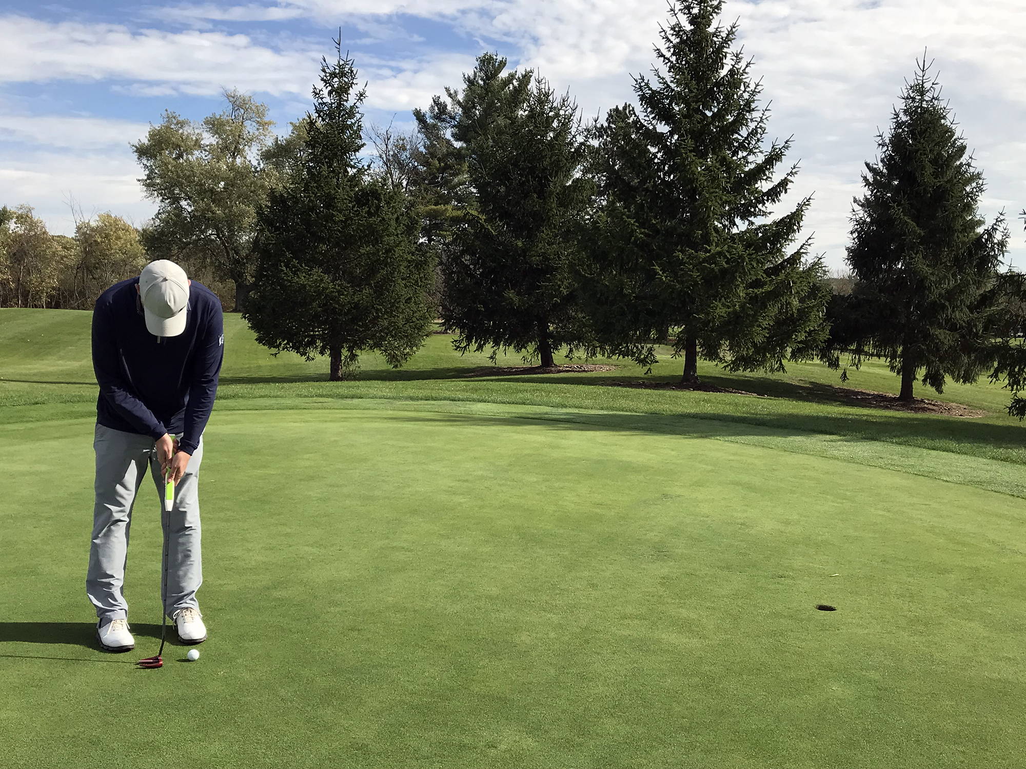 10 Putting Drills You Can Practice Anywhere - FLAT CAT® Golf